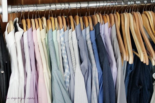 How to Color-Coordinate Your Closet (Simple ROYGBIV Method + Easy ...