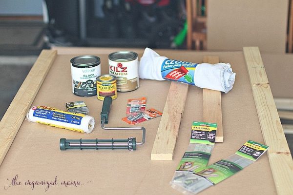 How To Make A Super Simple Extra Large Chalkboard - The Organized Mama