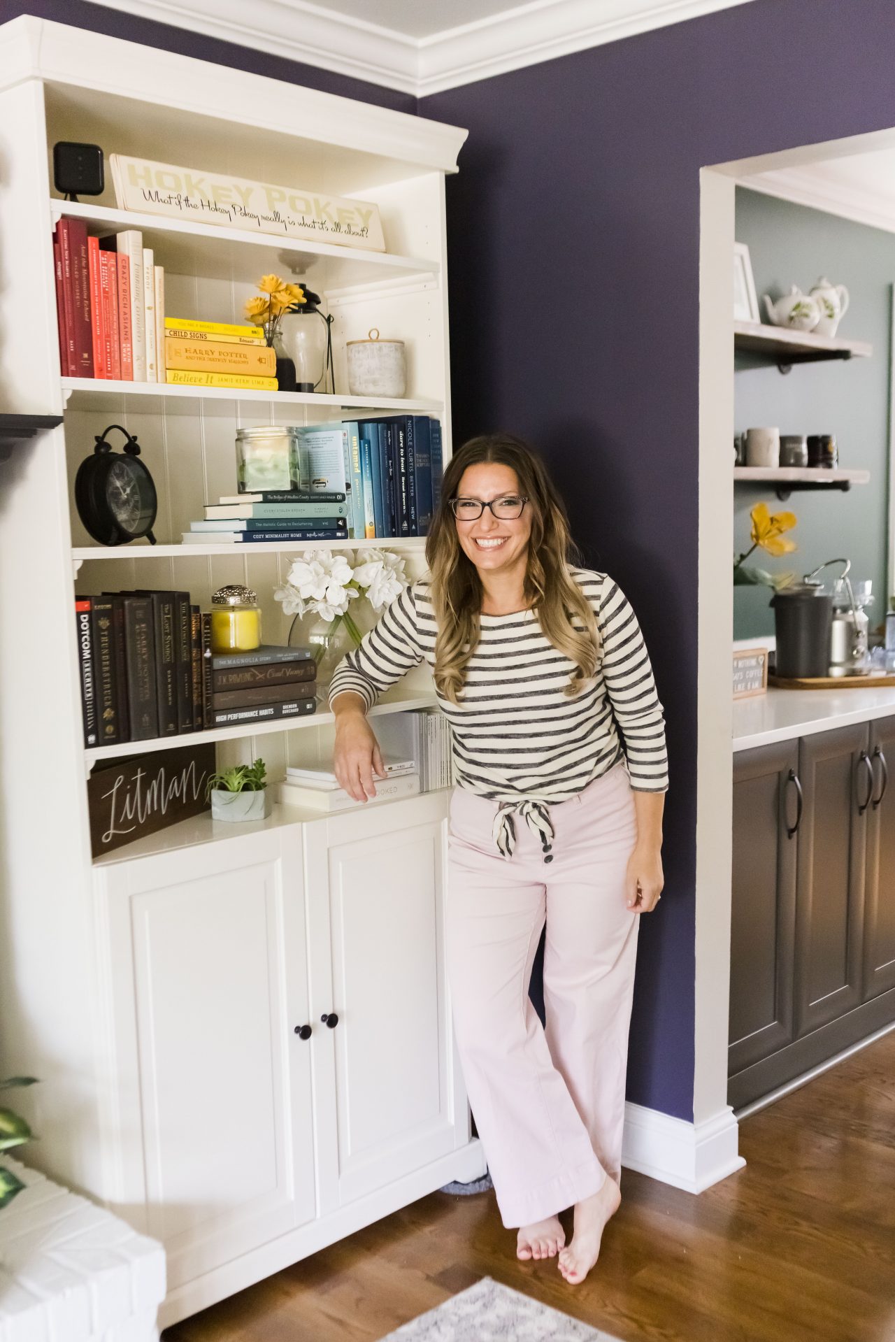 10 Insanely Easy Ways To Organize A Home Library - The Organized Mama